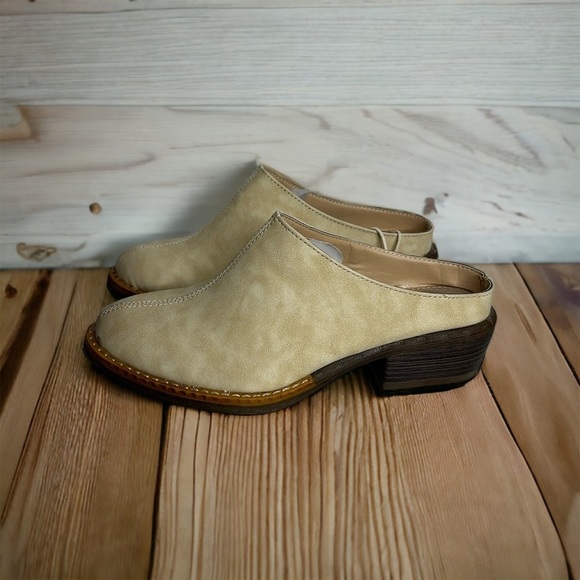 American Rag | Shoes | American Rag Segovia Milk Mule Clog Western Slip ...